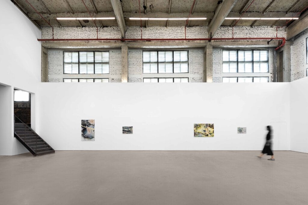 A LONG GAZE AND THOUSANDS GLANCES - Gene Gallery